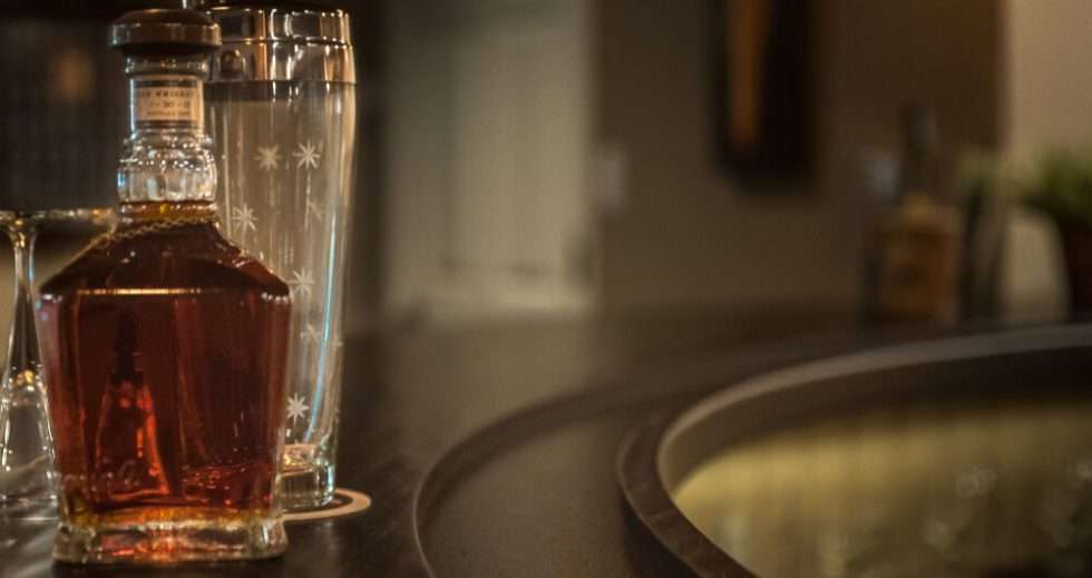 Wood Bar Tops | Handcrafted Commercial Tables